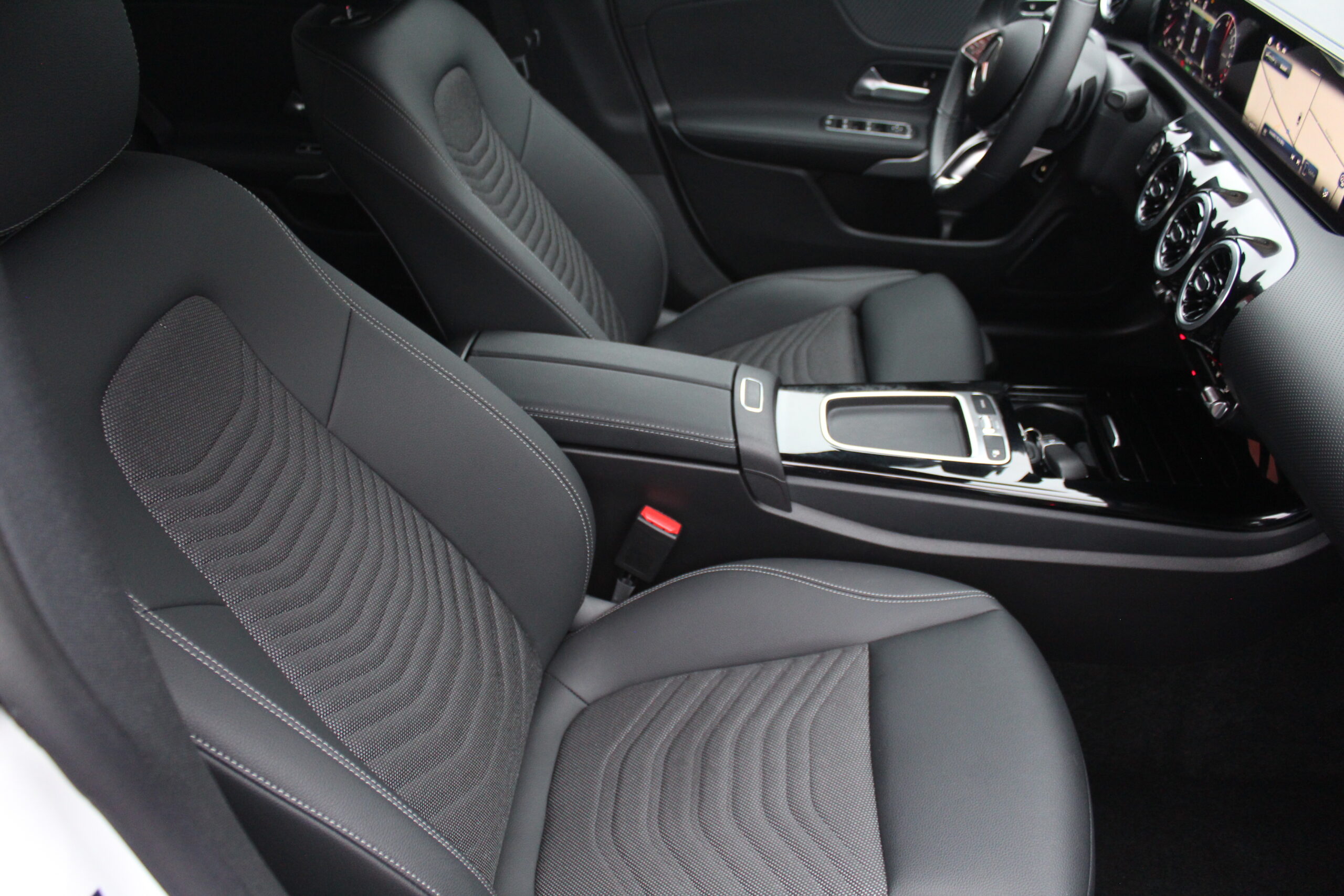 Mercedes-Benz CLA 250e Coupe PHEV Aut. – Trendline Cars